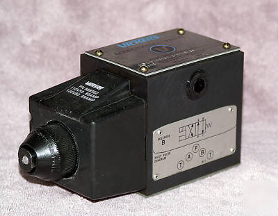Vickers pilot valve # DG4S4 012A b 60 directional