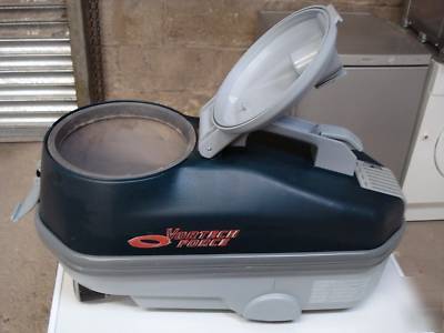Fully reconditioned vortech force 3 commercial vacuum.